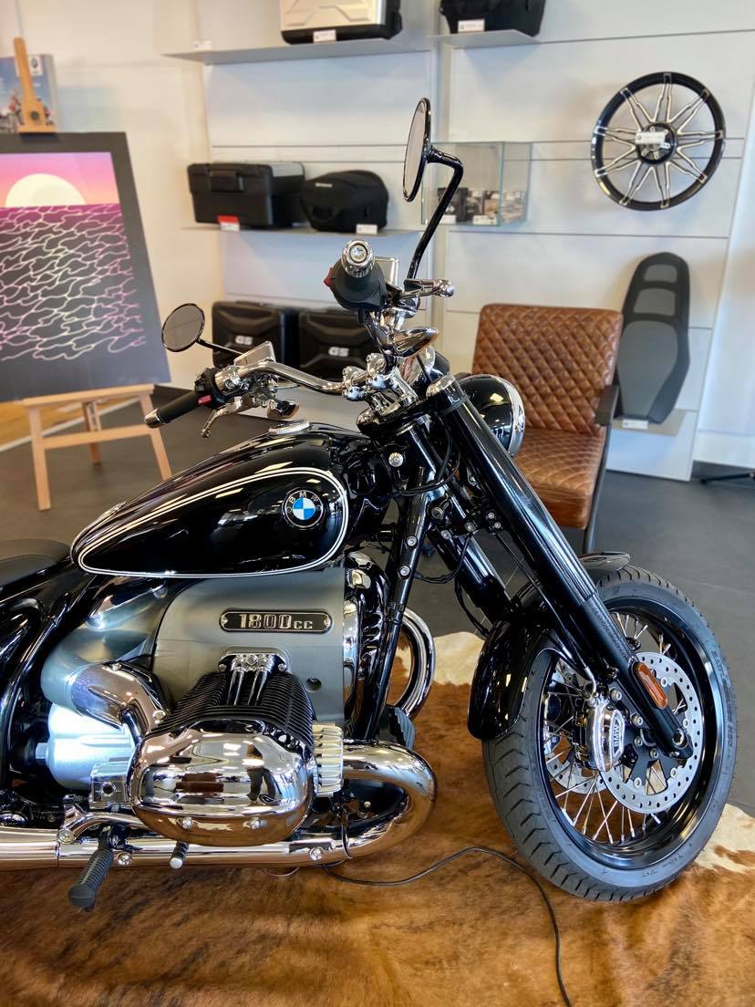 Retour en image sur l’avant-Première de la BMW R18|BMW Motorrad Dupont ...